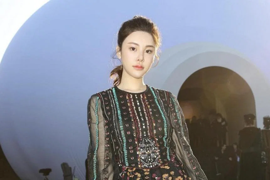 4 family members and a mistress: Who are the 5 linked to HK model Abby ...