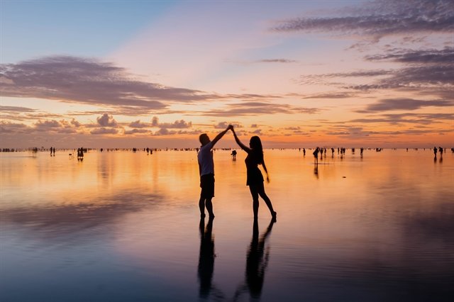 'Infinite sea' dazzles local tourists - Asia News NetworkAsia News Network