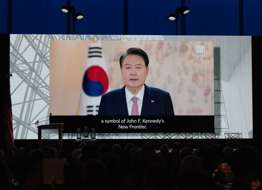 President Yoon, PM Kishida receive JFK award for mending stalled ties ... President Yoon, PM Kishida receive JFK award for mending stalled ties ...