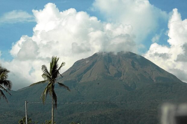 Philippines detects increased seismic activity in Mt. Bulusan - Asia ...