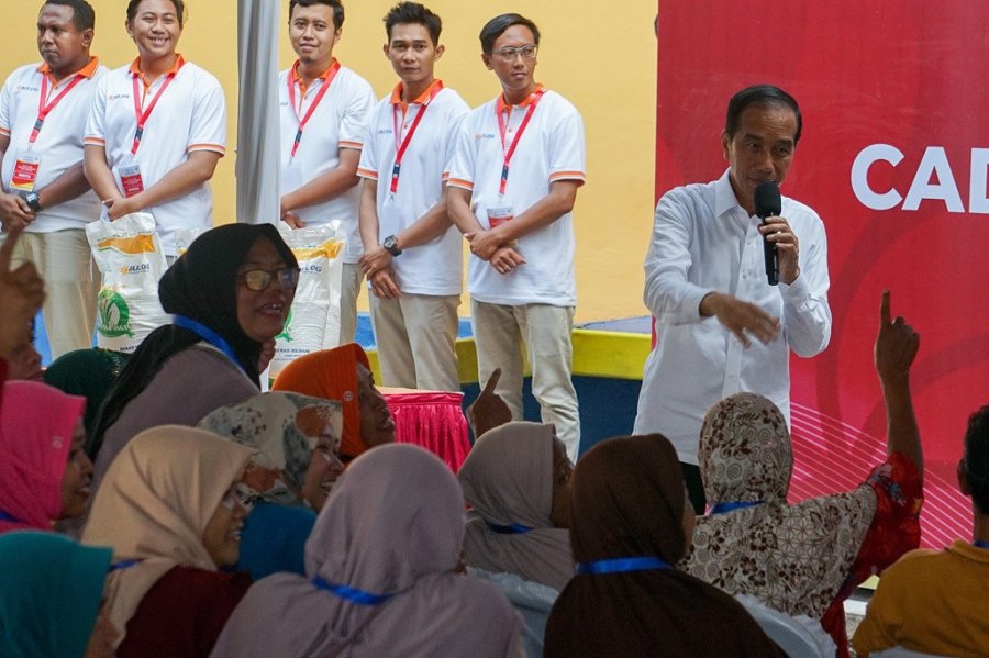 Govt flagged for unusual aid spending ahead of election - Asia News ...