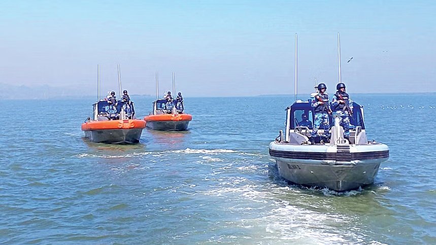 Bangladesh Coast Guard and border forces on alert amid fear of Myanmar ...