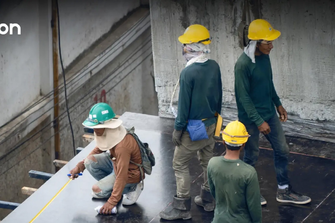 Thai labour minister heading to Israel to check on Thais amid conflict ...