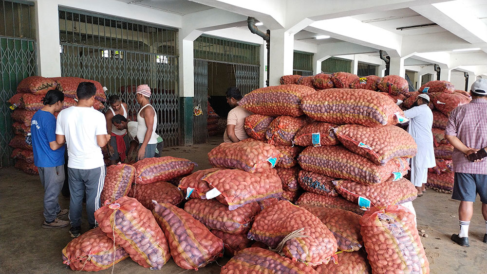 Eastern Bhutan farmers worry over declining auction price for potatoes ...