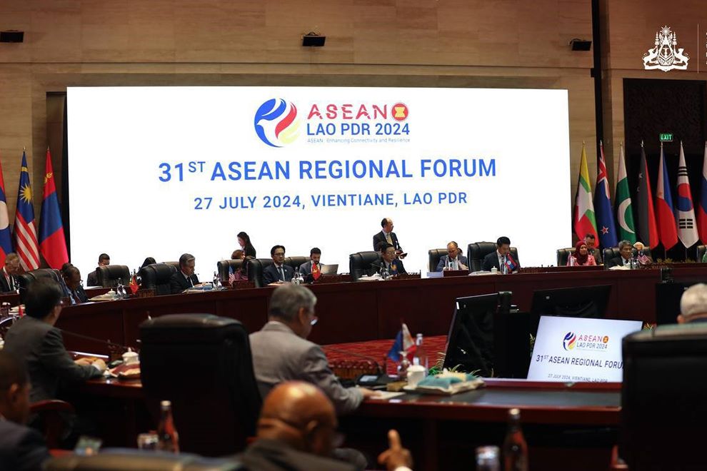 ASEAN meeting urges constructive dialogue for regional peace - Asia ...