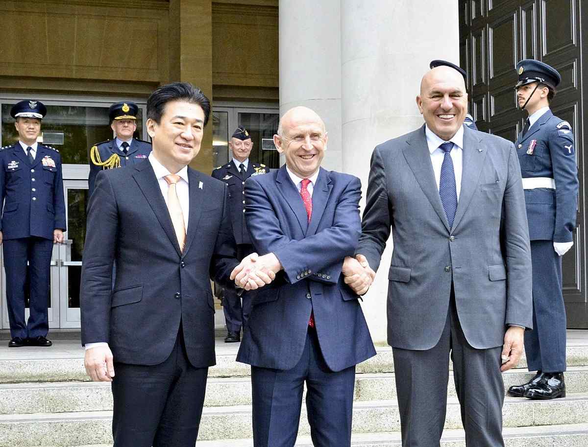 Japan, UK, Italy defence ministers confirm 2035 deployment of new ...