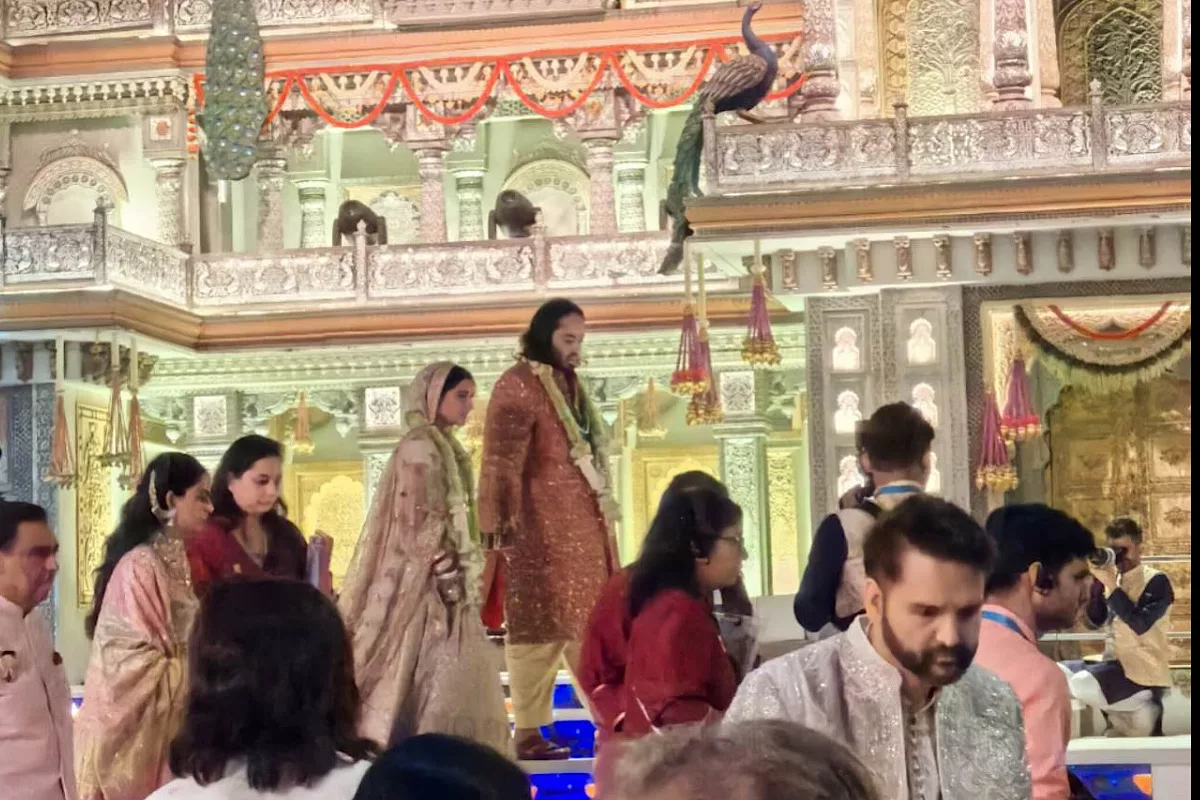 Anant Ambani ties the knot with Radhika Merchant in extravagant wedding ...