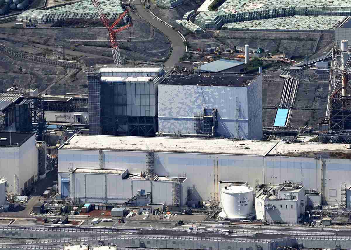 Second trial retrieval of debris at Fukushima nuclear power plant in Japan begins - Asia News ...
