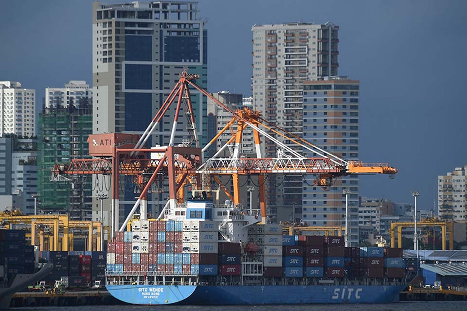 The Philippine economy at a crossroads - Asia News NetworkAsia News Network