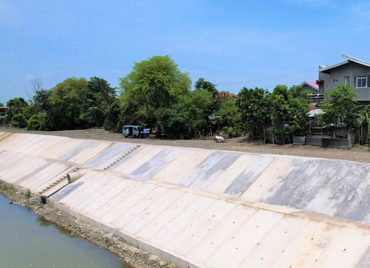 Zero budget for DPWH flood control projects in 2026: Philippine ...