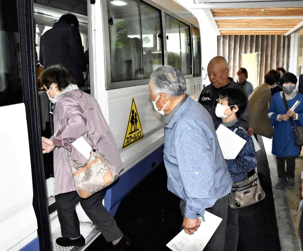 Areas in Japan with few public transportation increasing nationwide due ...