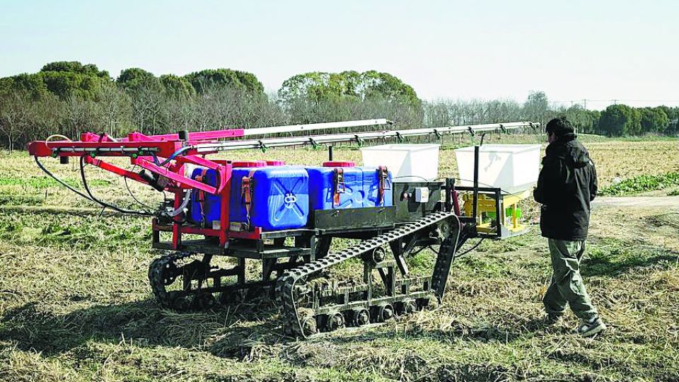 Robots doing farm work in outskirts of Shanghai - Asia News NetworkAsia ...