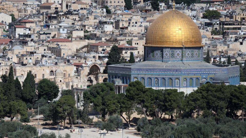 ‘Shameless actions’: Pakistan condemns Israeli ministers storming Al ...