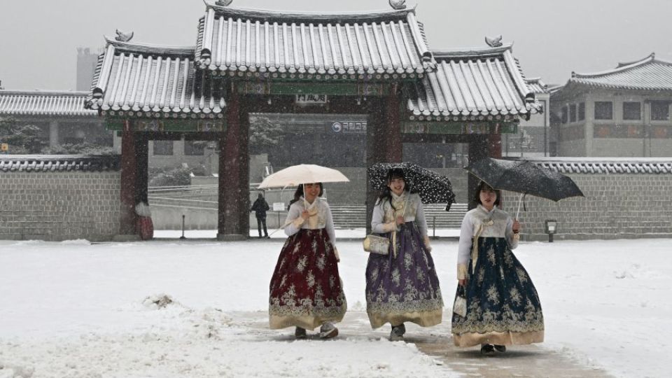 Heavy snow, rain sweep South Korea with more wintry weather ahead ...