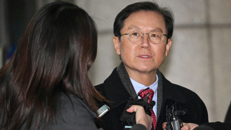 Impeached South Korean President Yoon continues to refuse questioning ...